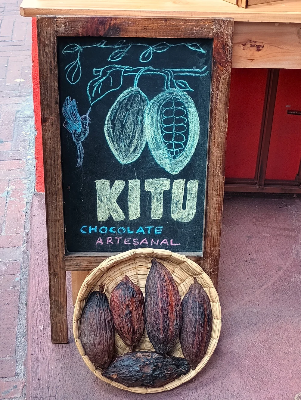 Kitu Chocolate Artesenal Makes Bean to Bar Chocolate in Quito, Ecuador ...