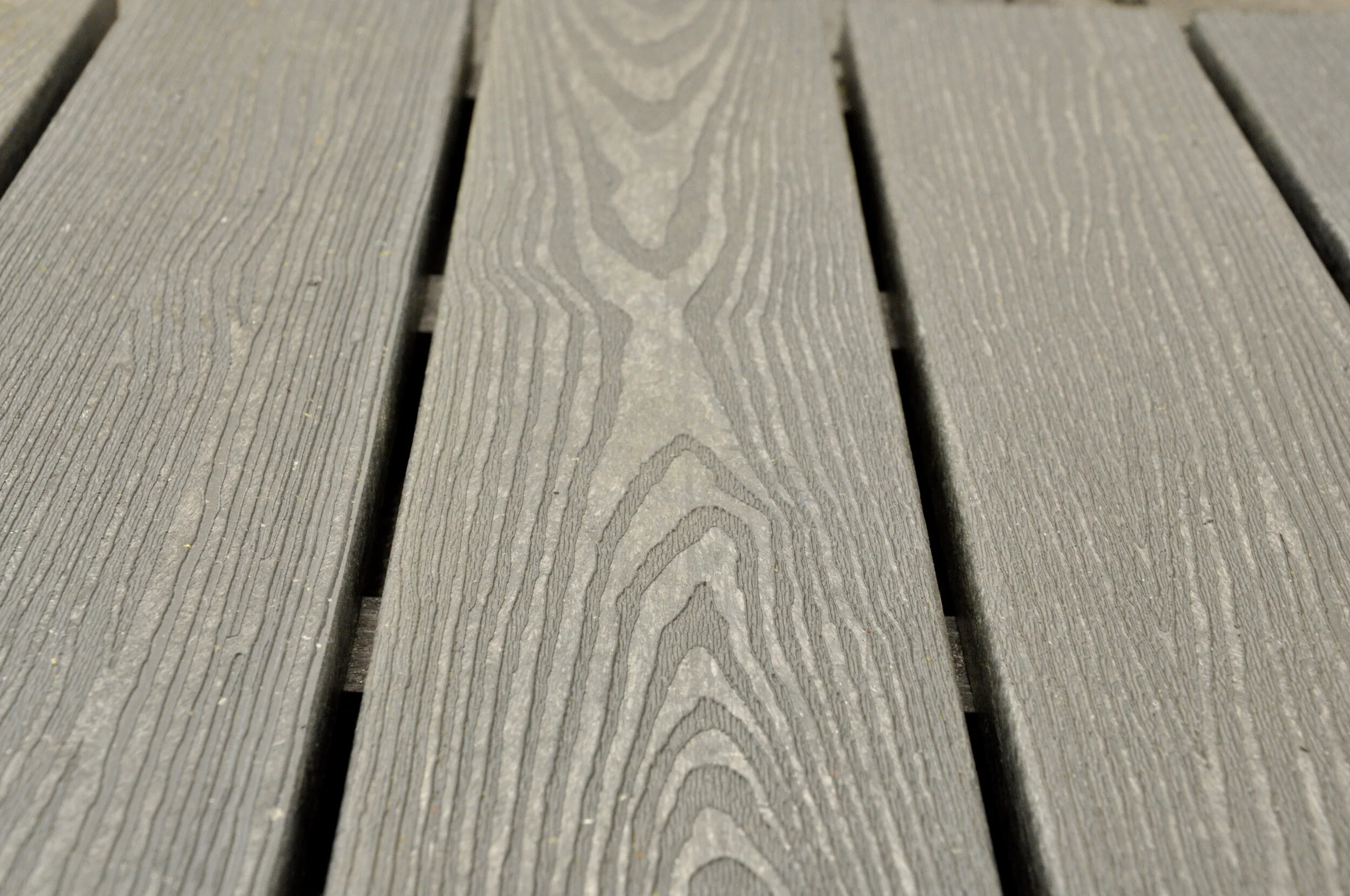 Poly Lumber Suppliers Ontario Canada - Greenwell Plastics