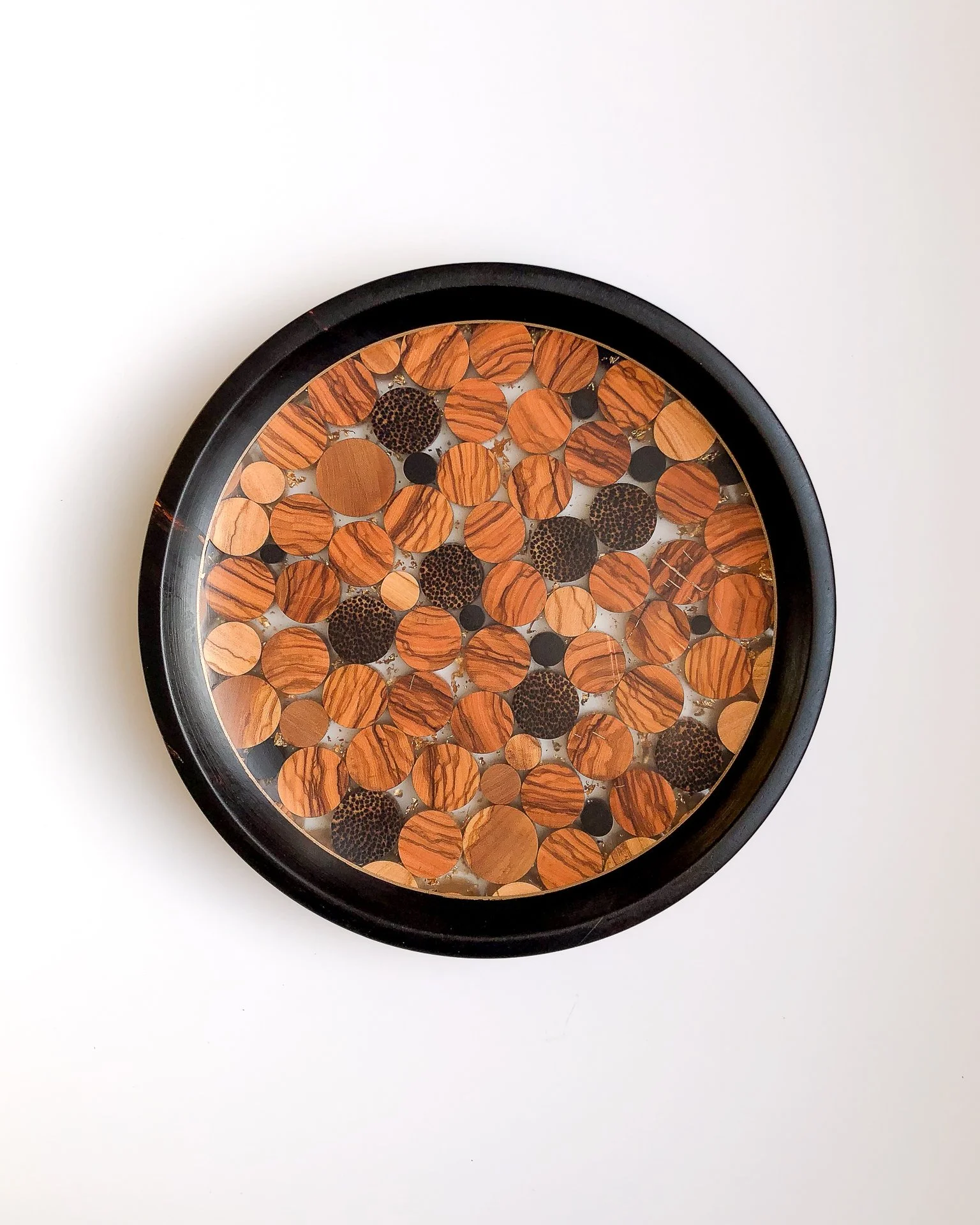 DOSCA | Oversized Mosaic Resin & Wood Plate | Olive, African Blackwood ...