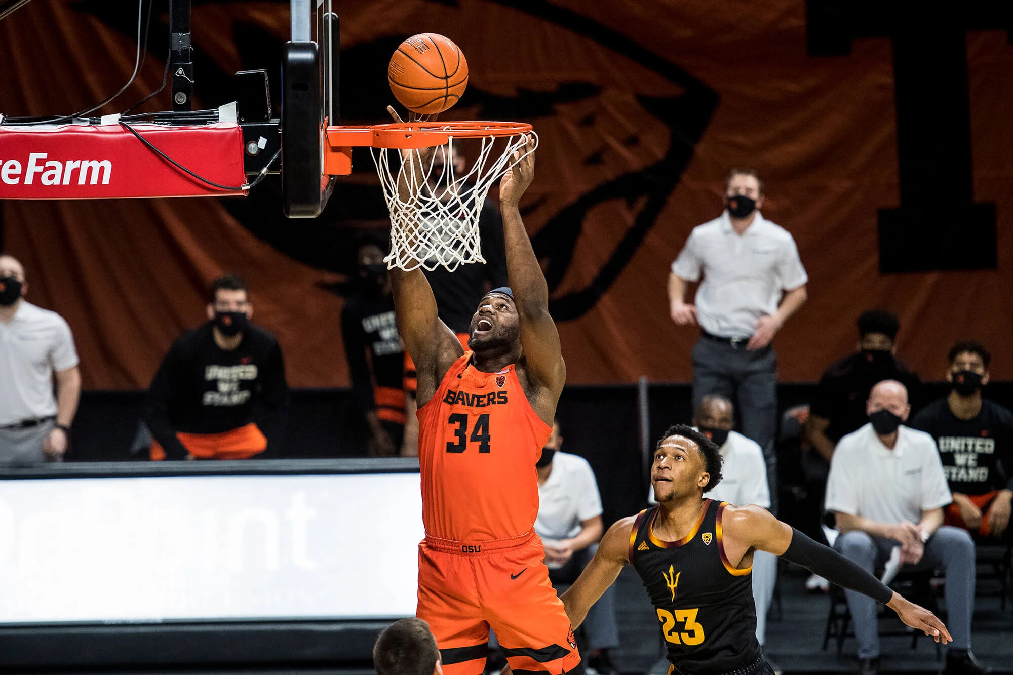 Tinkle begins work with ‘deep roster’ as Oregon State basketball ...