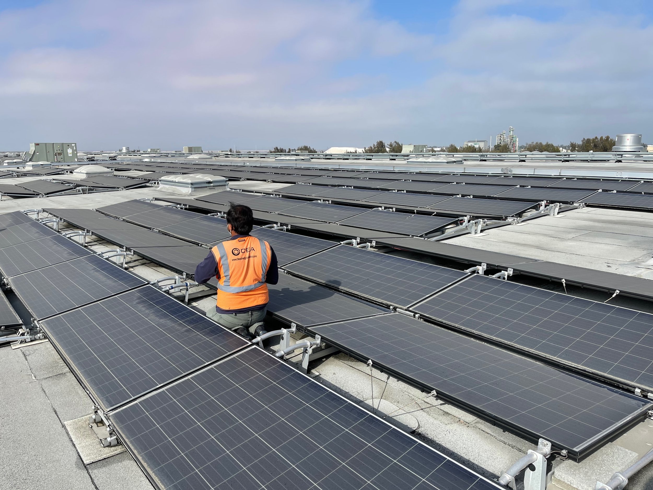 Maximizing Safety in Commercial Rooftop Solar Installations: Best ...