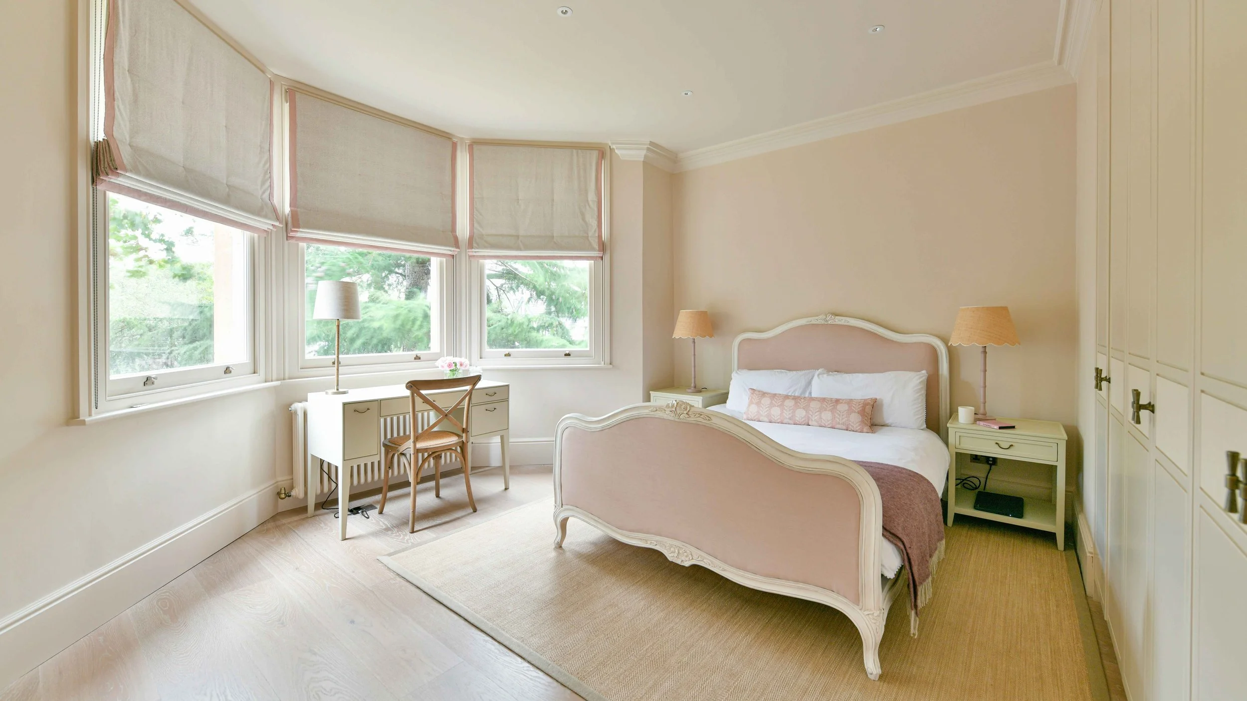 Ealing — Mint Studio