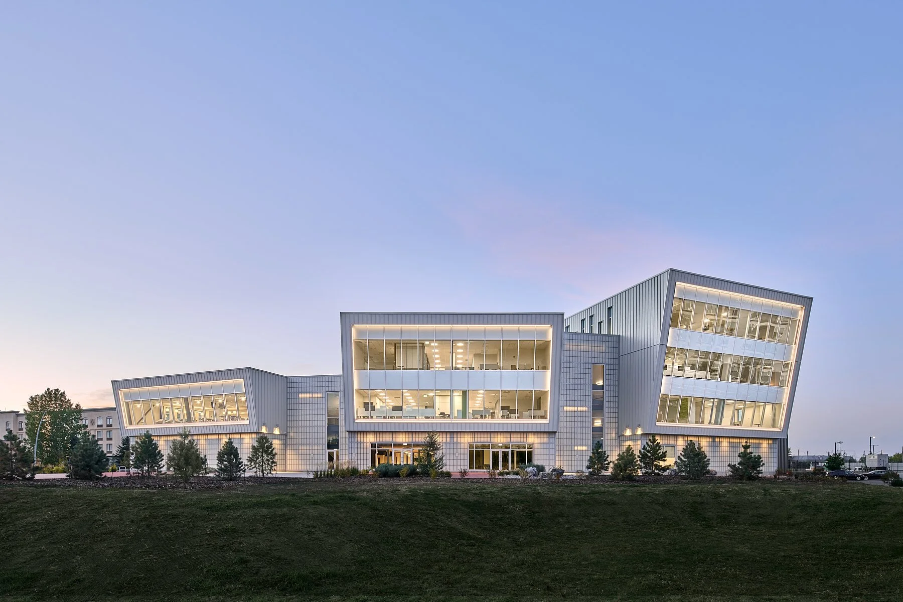 AUPE Headquarters — Next Architecture