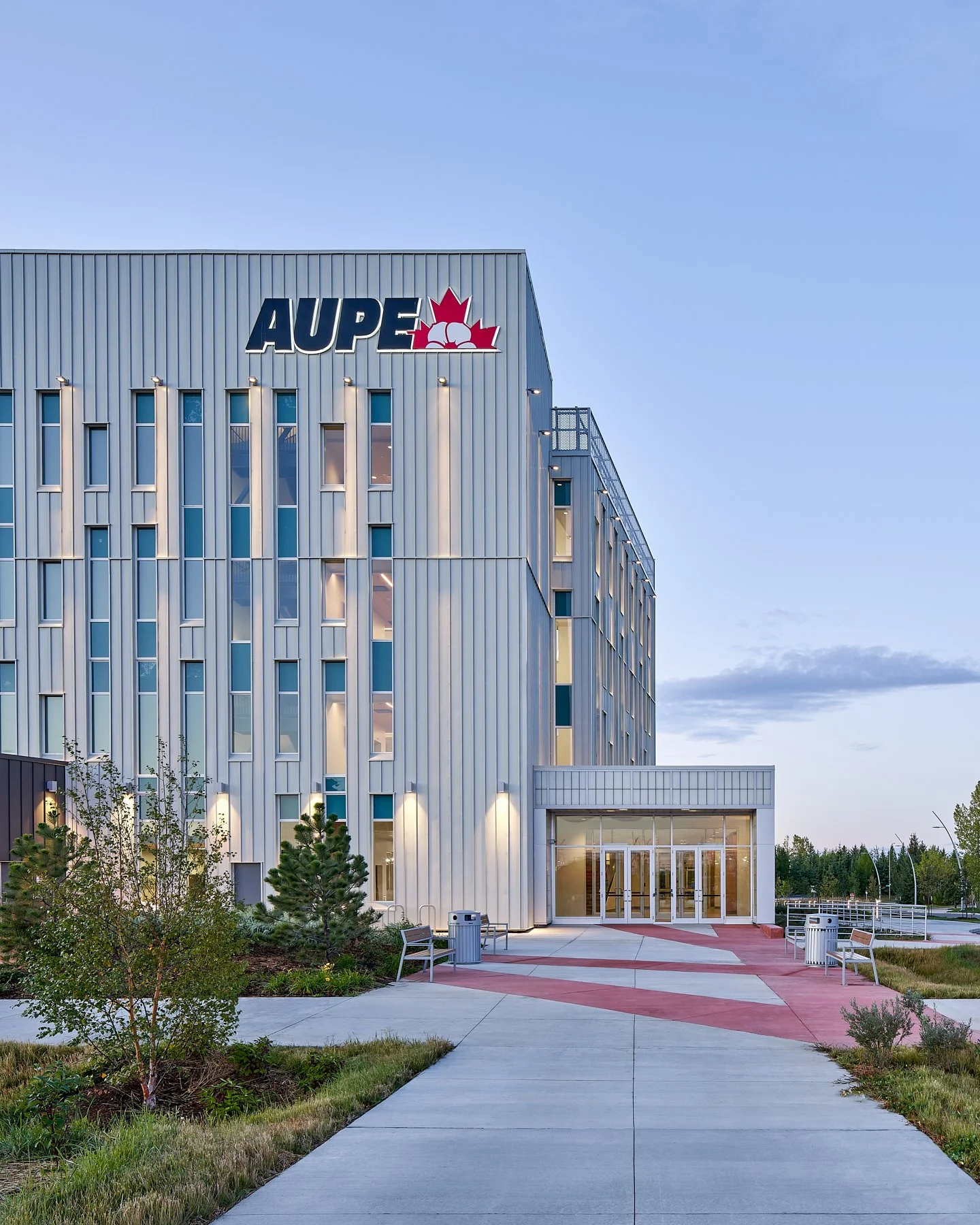 AUPE Headquarters — Next Architecture