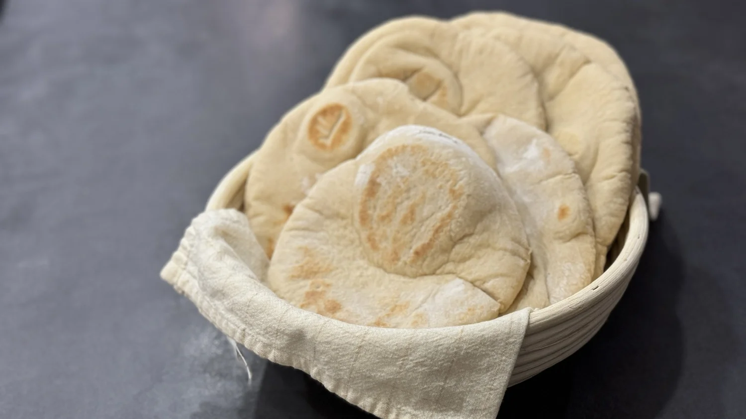 Authentic Soft Arabic Pita Bread Recipe for Shawarma (Stovetop and Oven ...