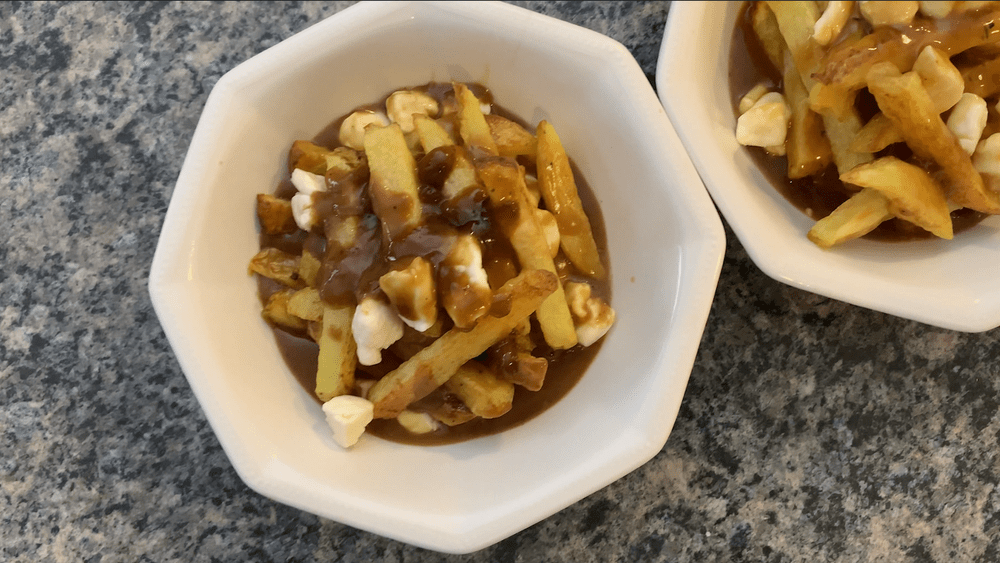 Epic Canadian Poutine | How to Make Tasty Classic Canadian Poutine ...