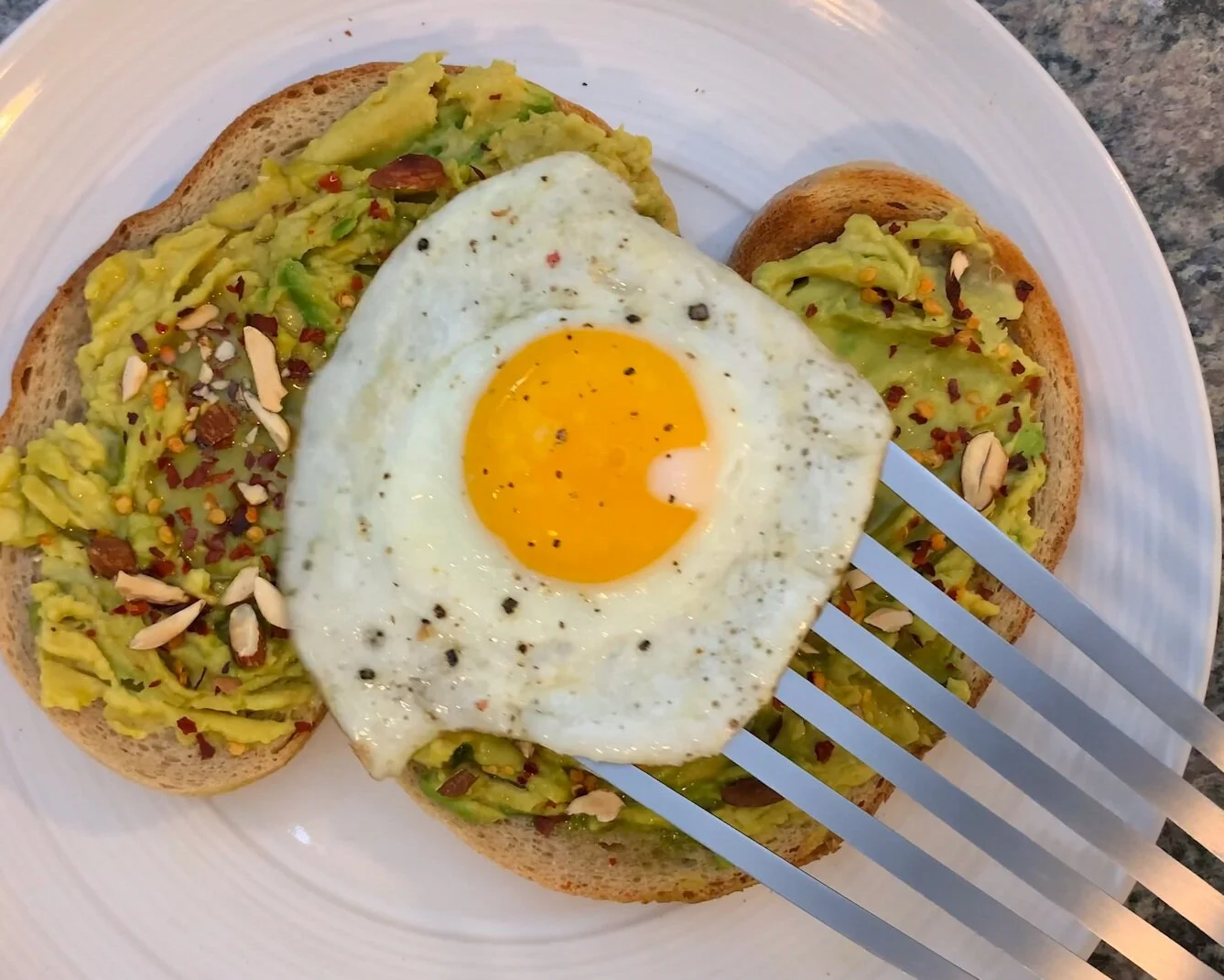 Mashed Avocado Toast with Fried Egg — Cooking with Anadi
