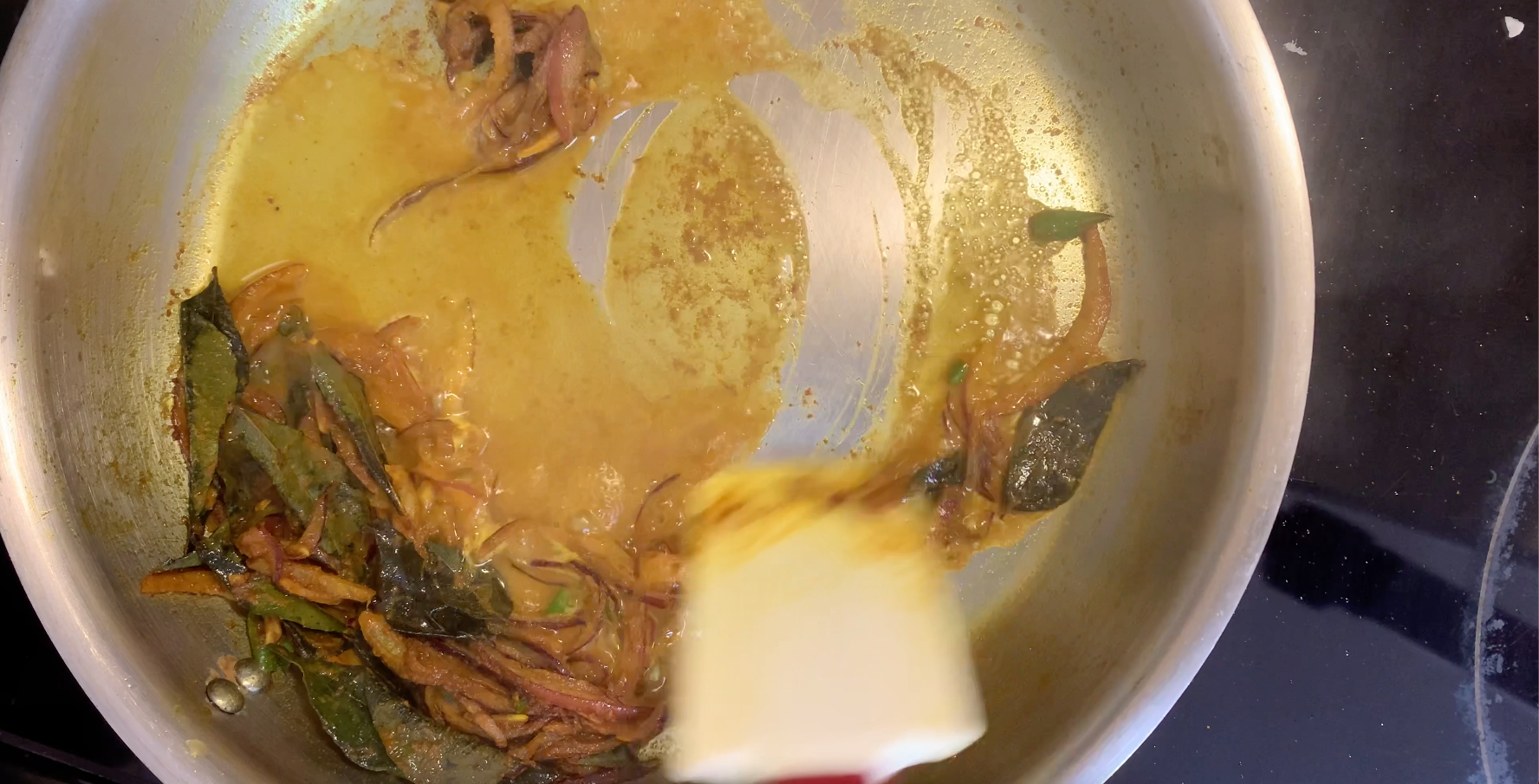 Ala Kiri Hodi - Creamy Sri Lankan Coconut Potatoes — Cooking with Anadi