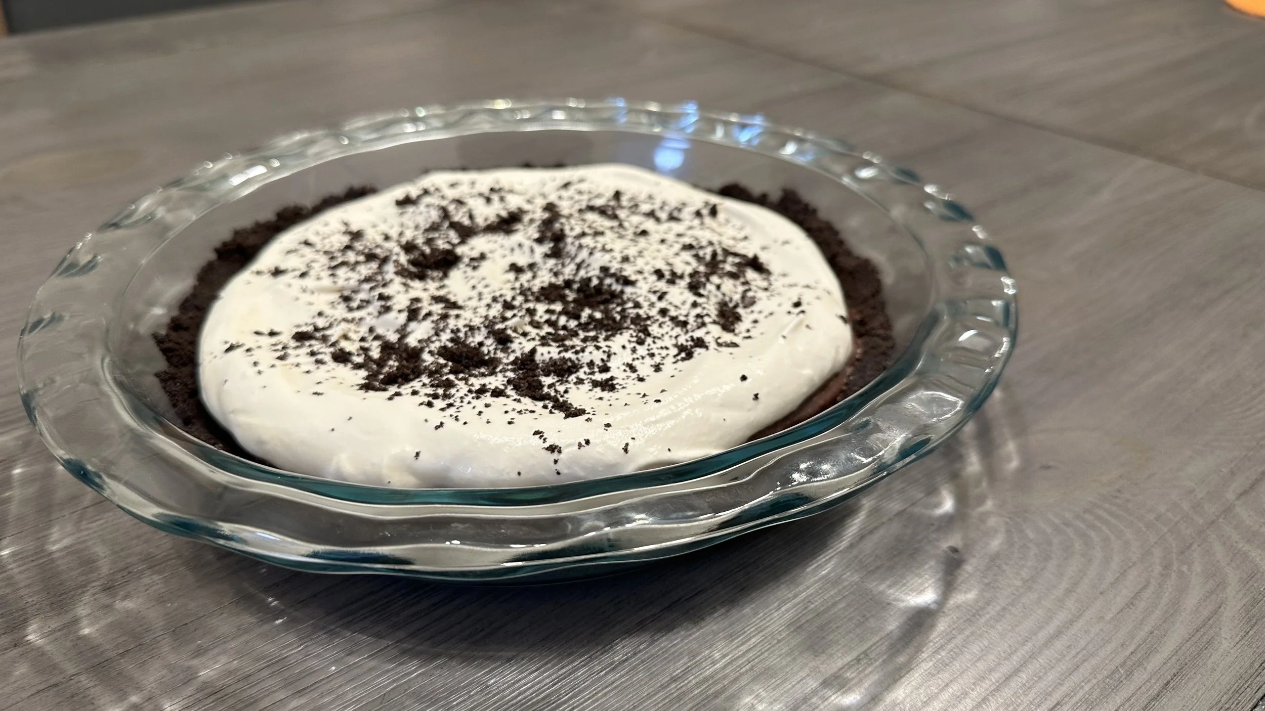 No-Bake Oreo Mud Pie | Easy Chocolate Cream Pie with Oreo Crust ...
