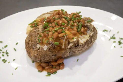 Easy and Classic Jacket Potato Recipe — Cooking with Anadi