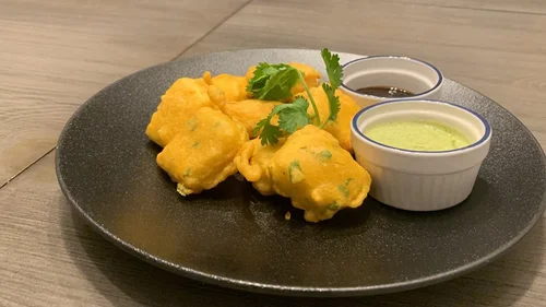 Easy Crispy Fried Paneer Pakora Recipe — Cooking with Anadi
