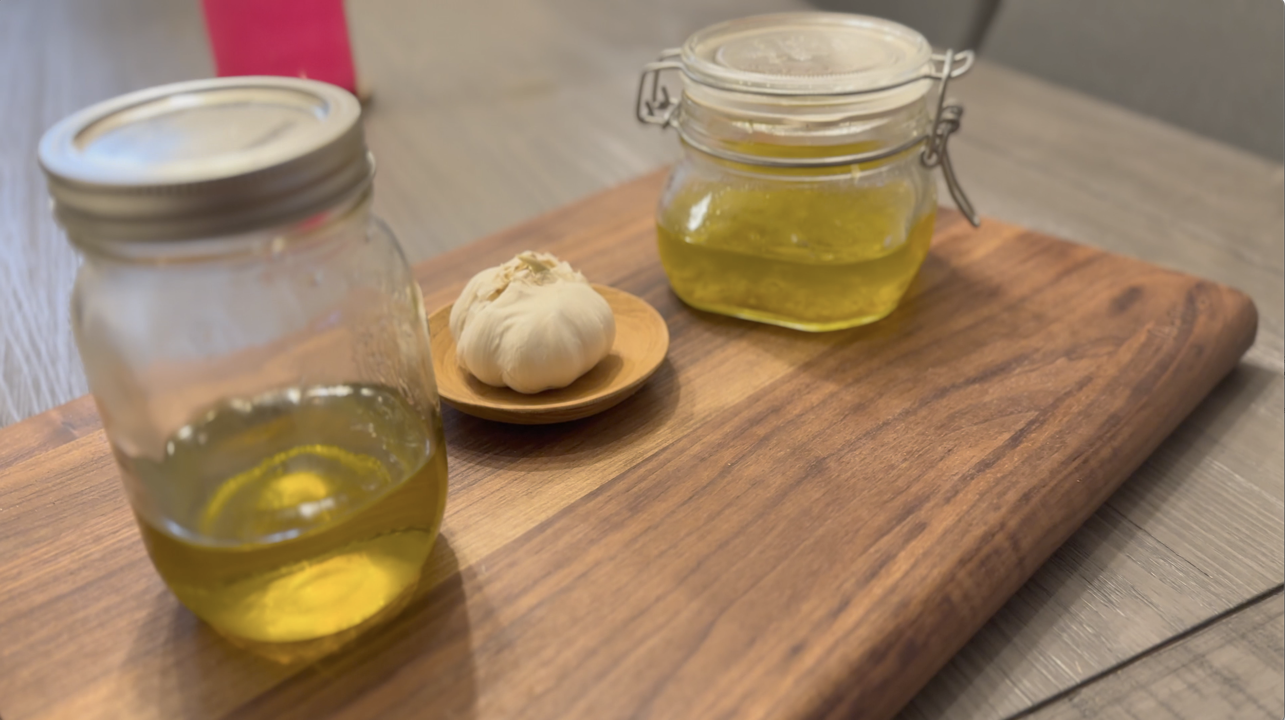 Low FODMAP Garlic-Infused Oil - 2 Ways! — Cooking with Anadi