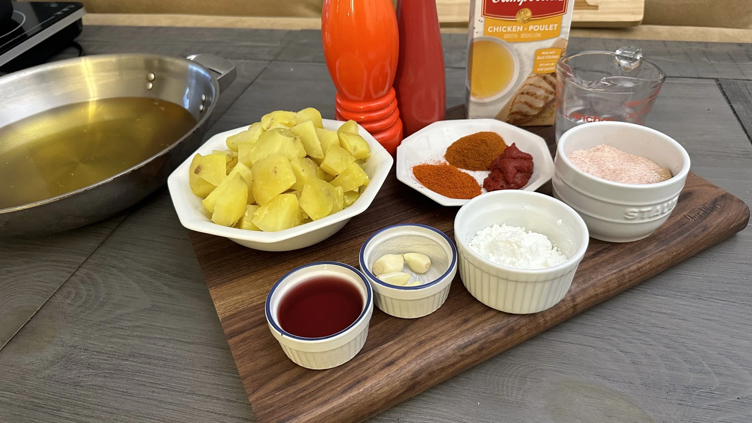 Crispy Patatas Bravas Recipe (Spanish Fried Potatoes) — Cooking with Anadi