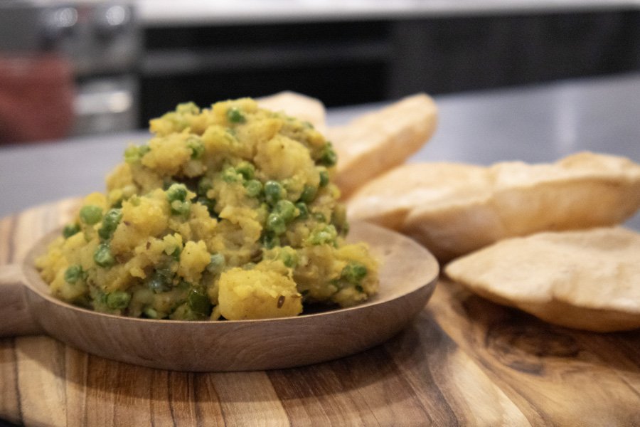 Perfect Puffy Indian Poori Recipe — Cooking with Anadi