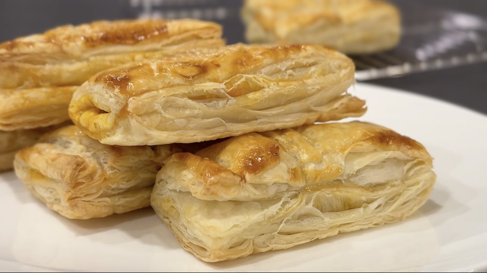 Chicken Keema Patties - Indian Chicken Puff Pastry Recipe — Cooking ...