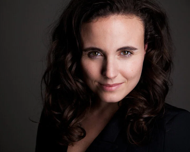 WOMEN — ROBERT MERRILL STUDIOS