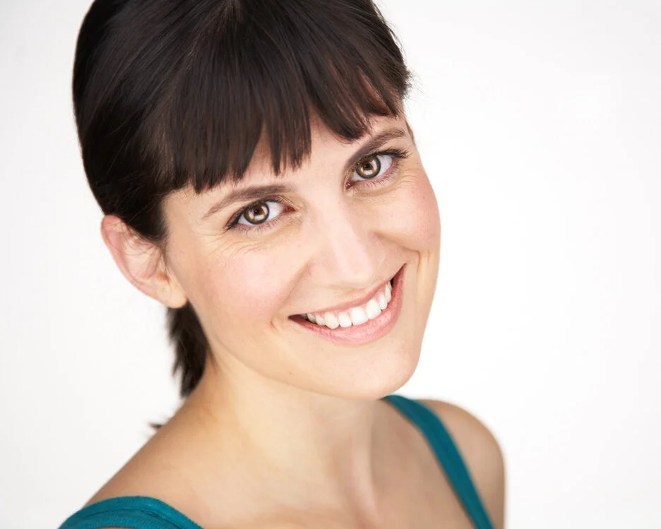 WOMEN — ROBERT MERRILL STUDIOS