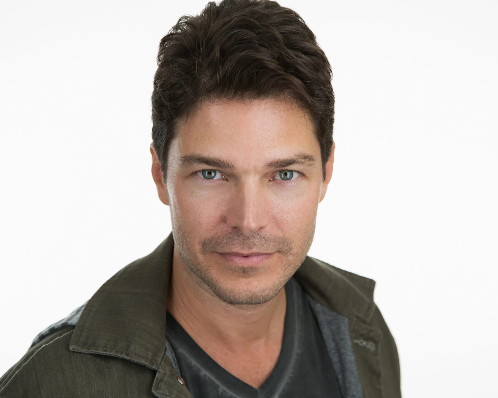 MEN — ROBERT MERRILL STUDIOS