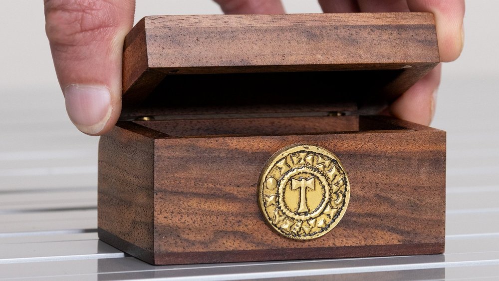 How to Make a Small Wood Gift Box