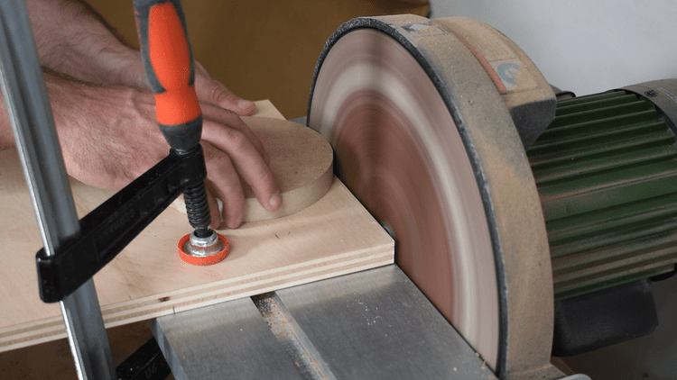 7 Ways to Cut Circles