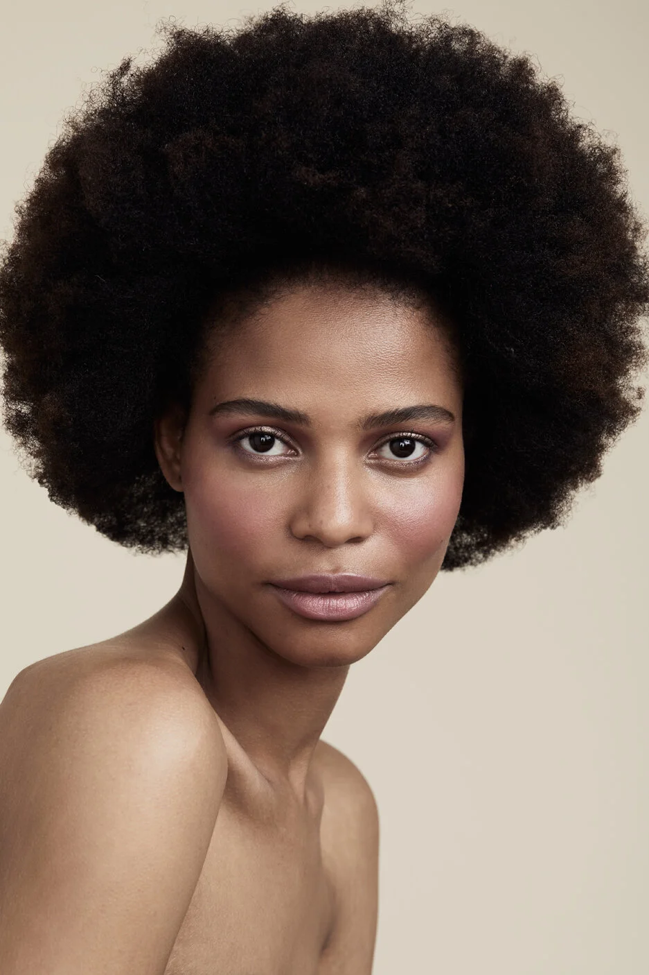Beauty photography of Jerri in Melbourne — Rich MacDonald