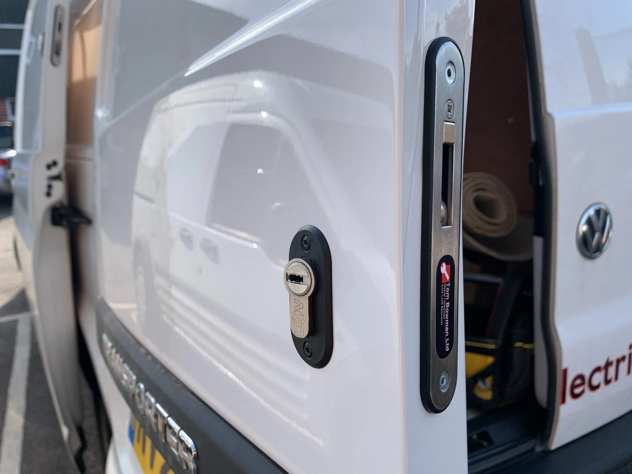 High security locks for vans – Professional deadlock fitting service ...