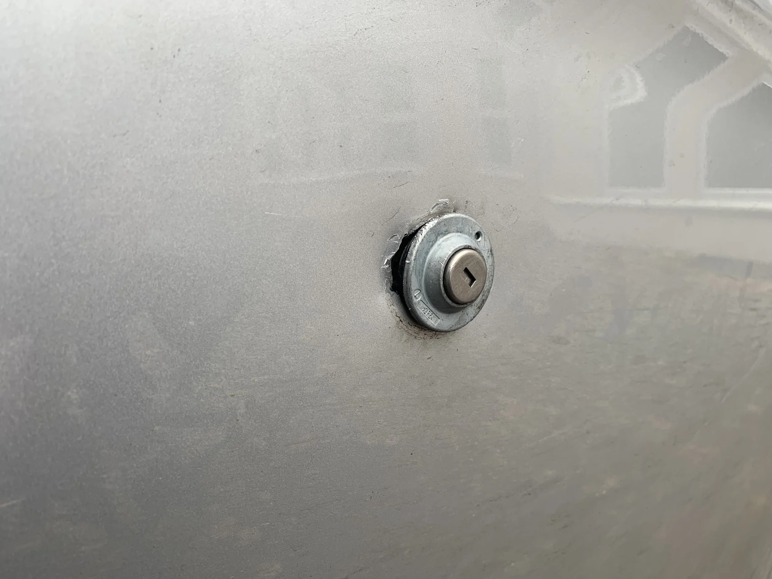 Tom Bowman Ltd - Master Locksmith / Auto Locksmith / Van Deadlocks