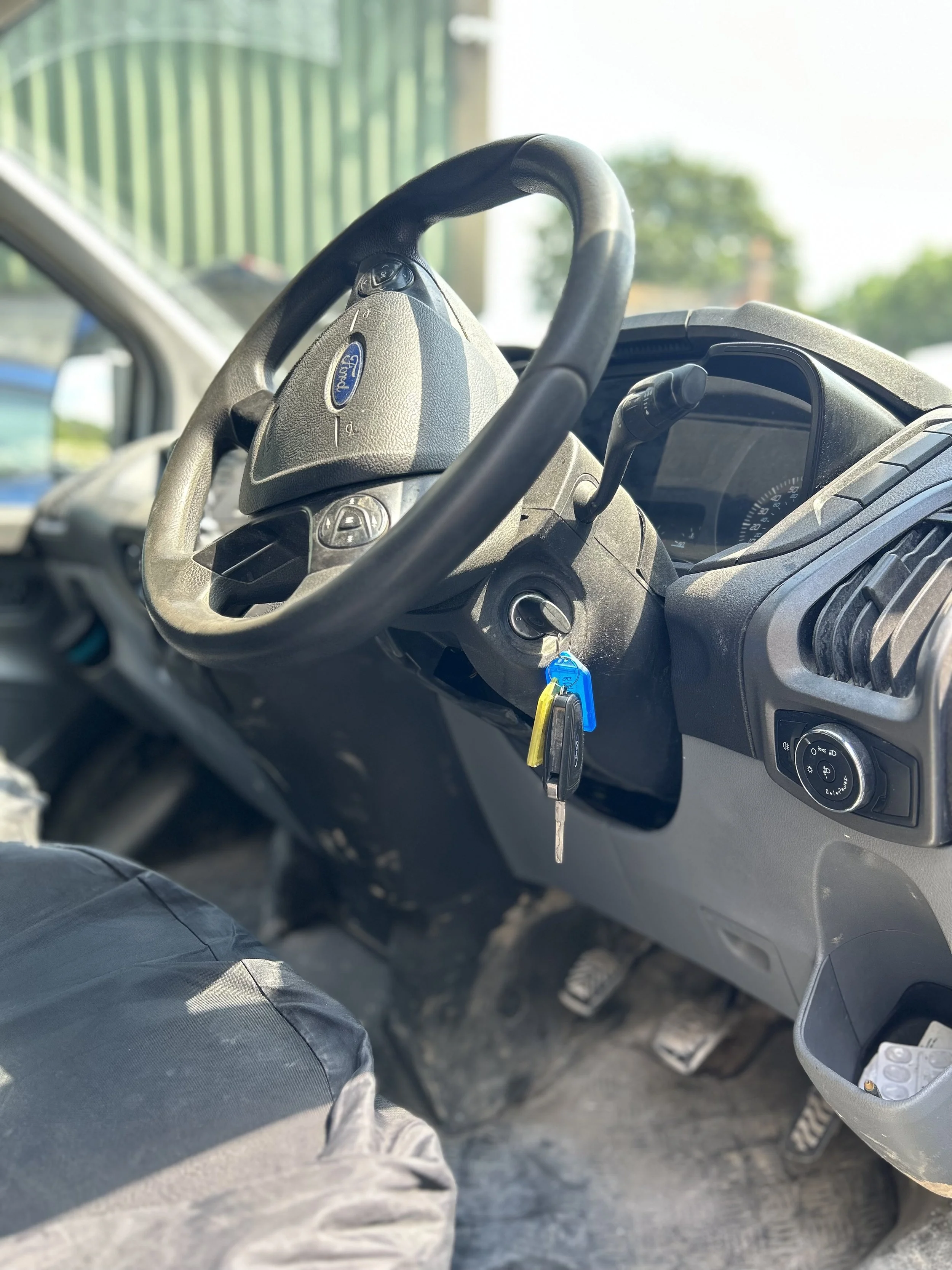 Tom Bowman Ltd - Master Locksmith / Auto Locksmith / Van Deadlocks