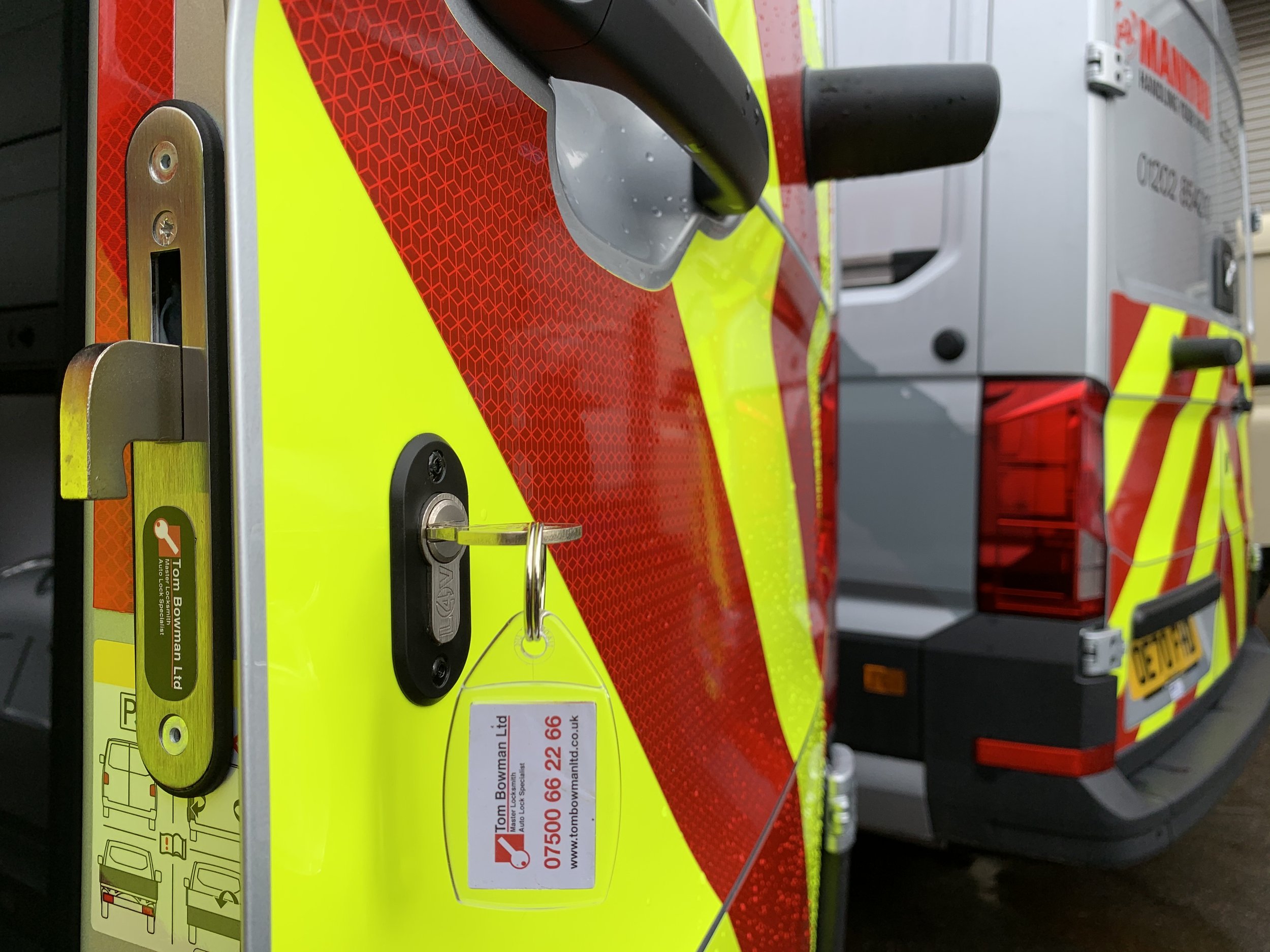 Tom Bowman Ltd - Master Locksmith / Auto Locksmith / Van Deadlocks