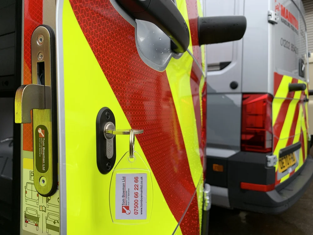 Tom Bowman Ltd - Master Locksmith / Auto Locksmith / Van Deadlocks