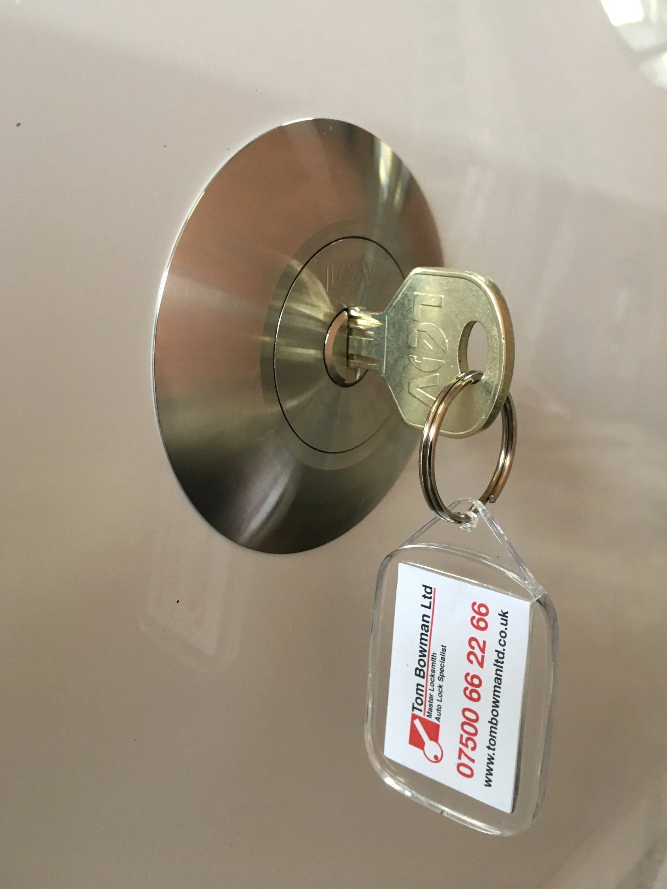 Tom Bowman Ltd - Master Locksmith / Auto Locksmith / Van Deadlocks