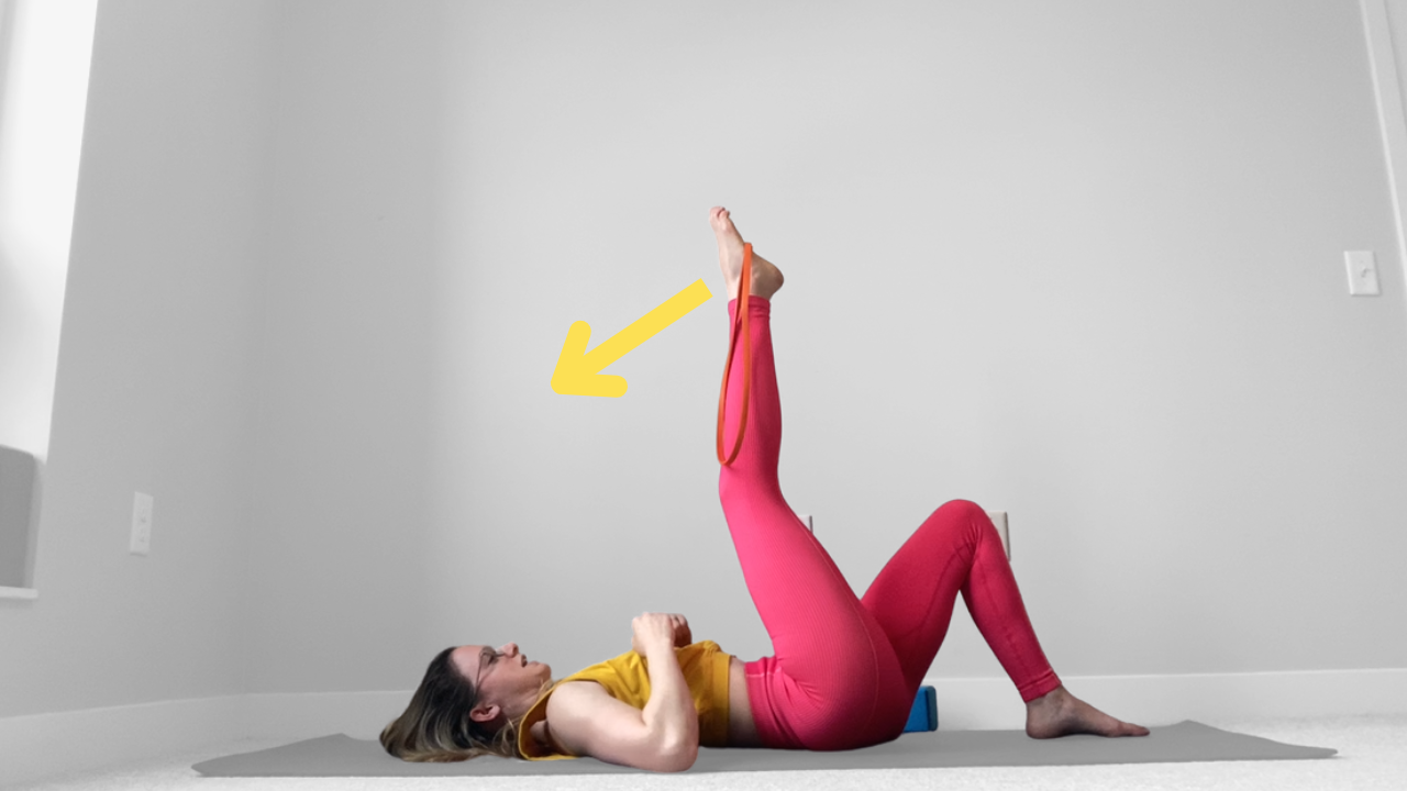 Struggling to Keep Your Back “Flat” in a Forward Fold? 5 Tips to Hinge ...