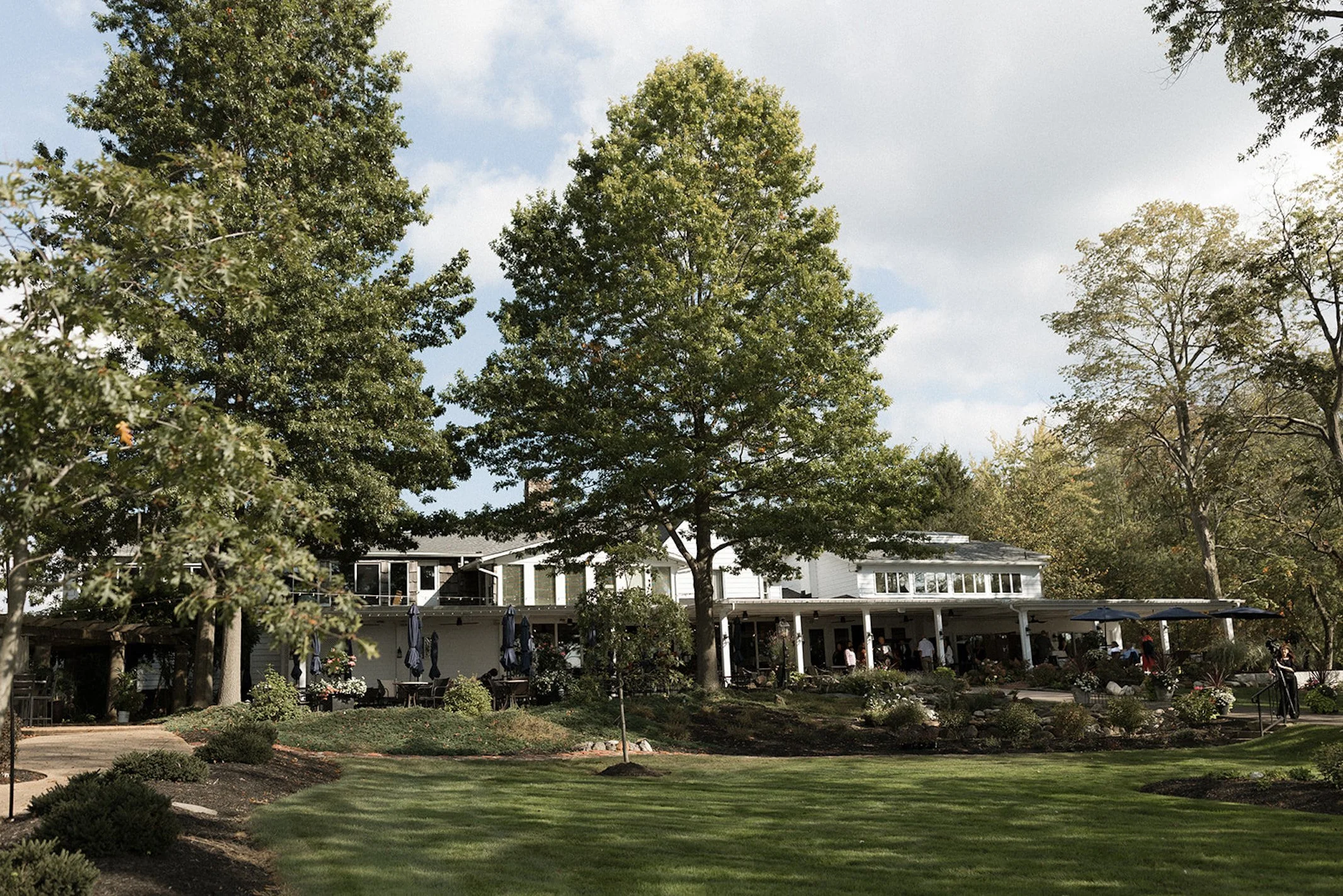 The Oaks Lakeside Restaurant, Wedding and Event Venue