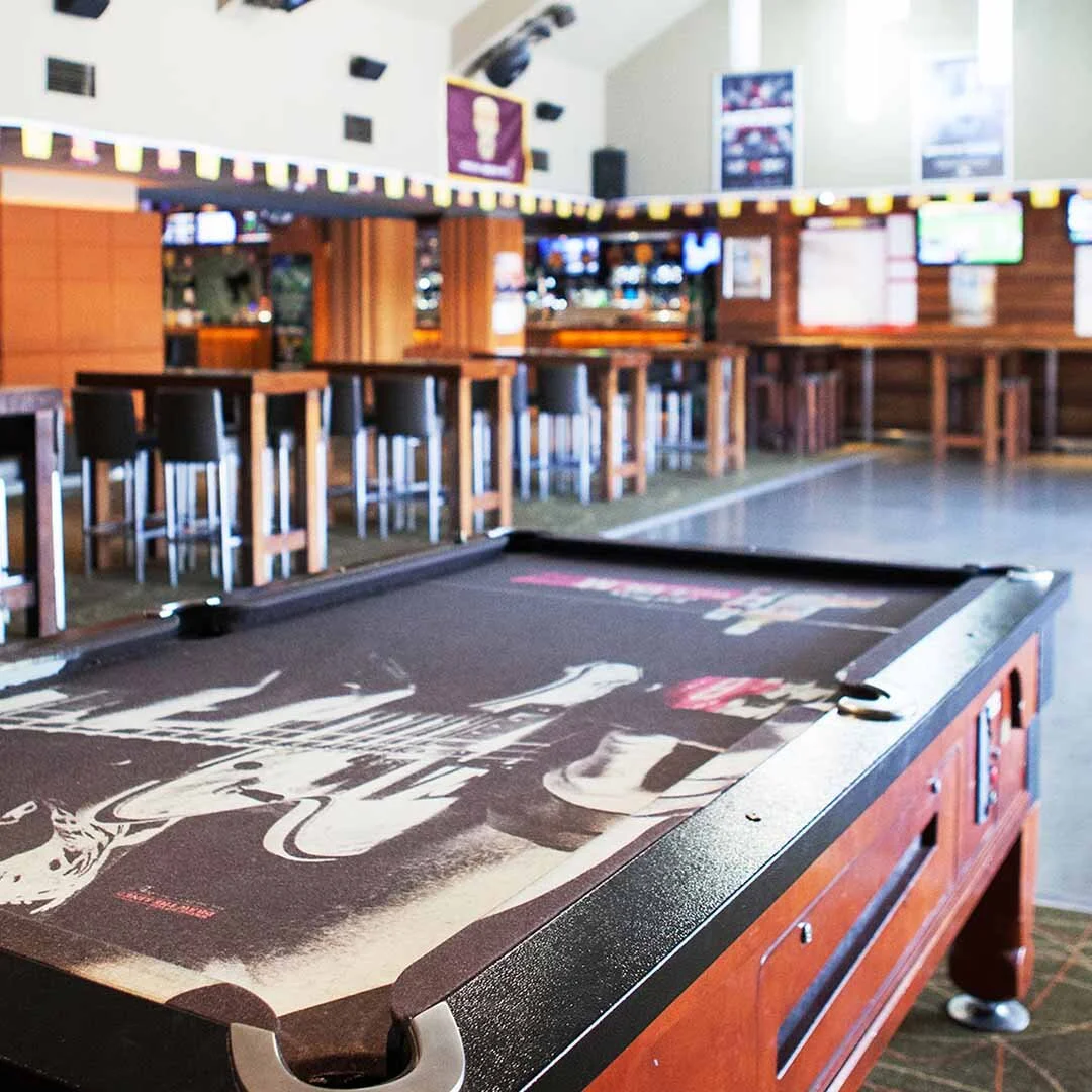 Dining — Hinterland Hotel, Nerang, QLD