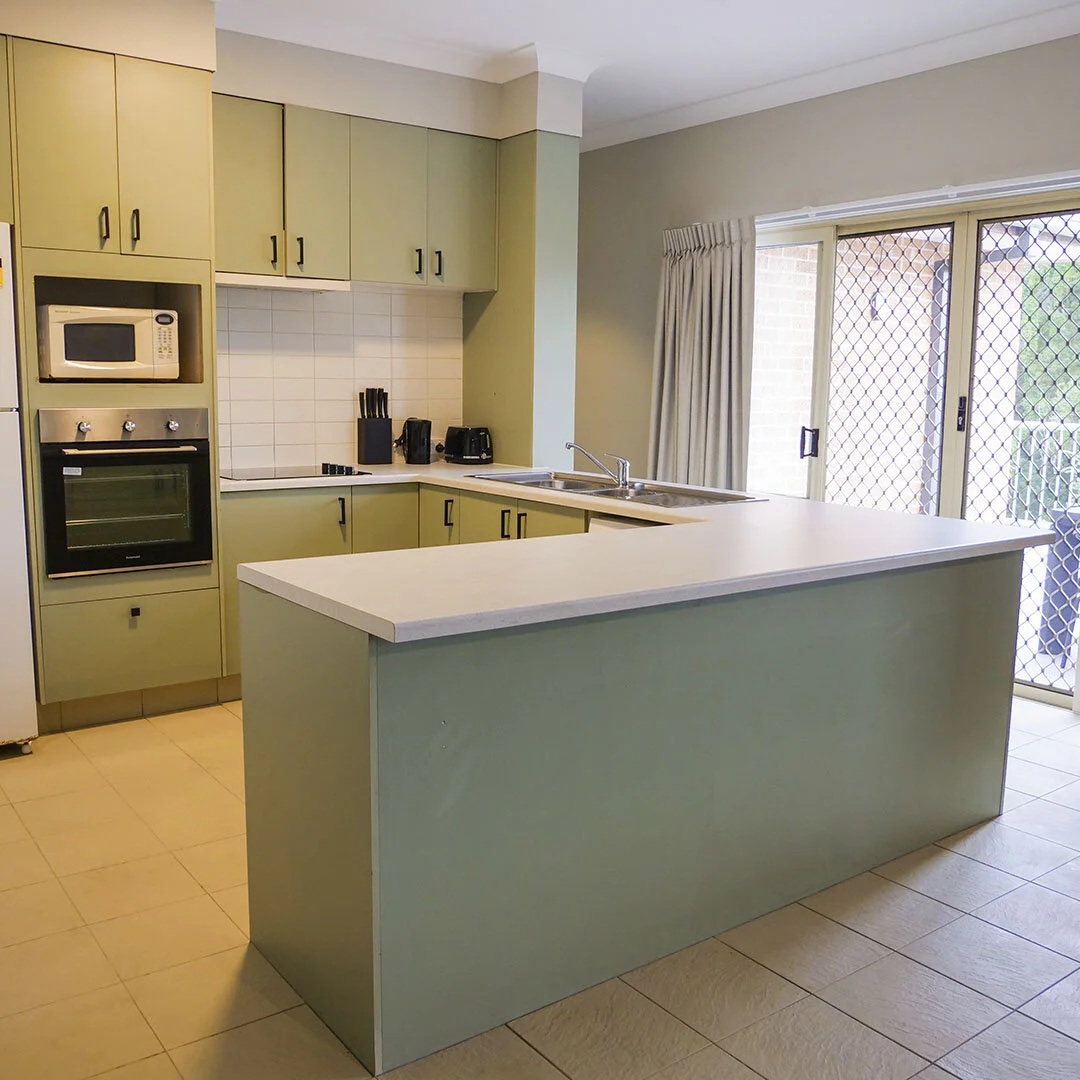 Accommodation — Hinterland Hotel, Nerang, QLD