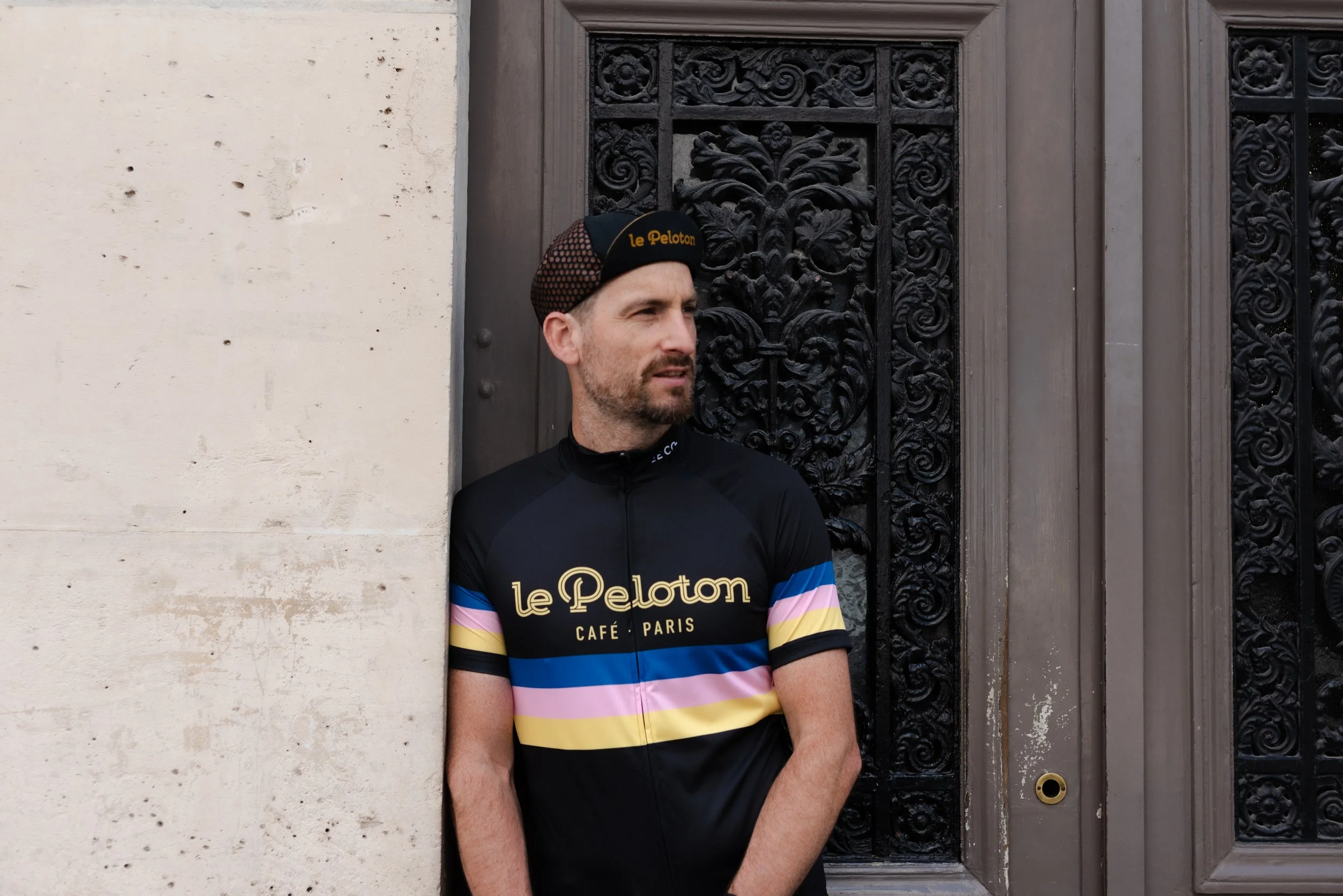 Le Peloton Cafe: Paris specialty coffee & cycling culture cafe.