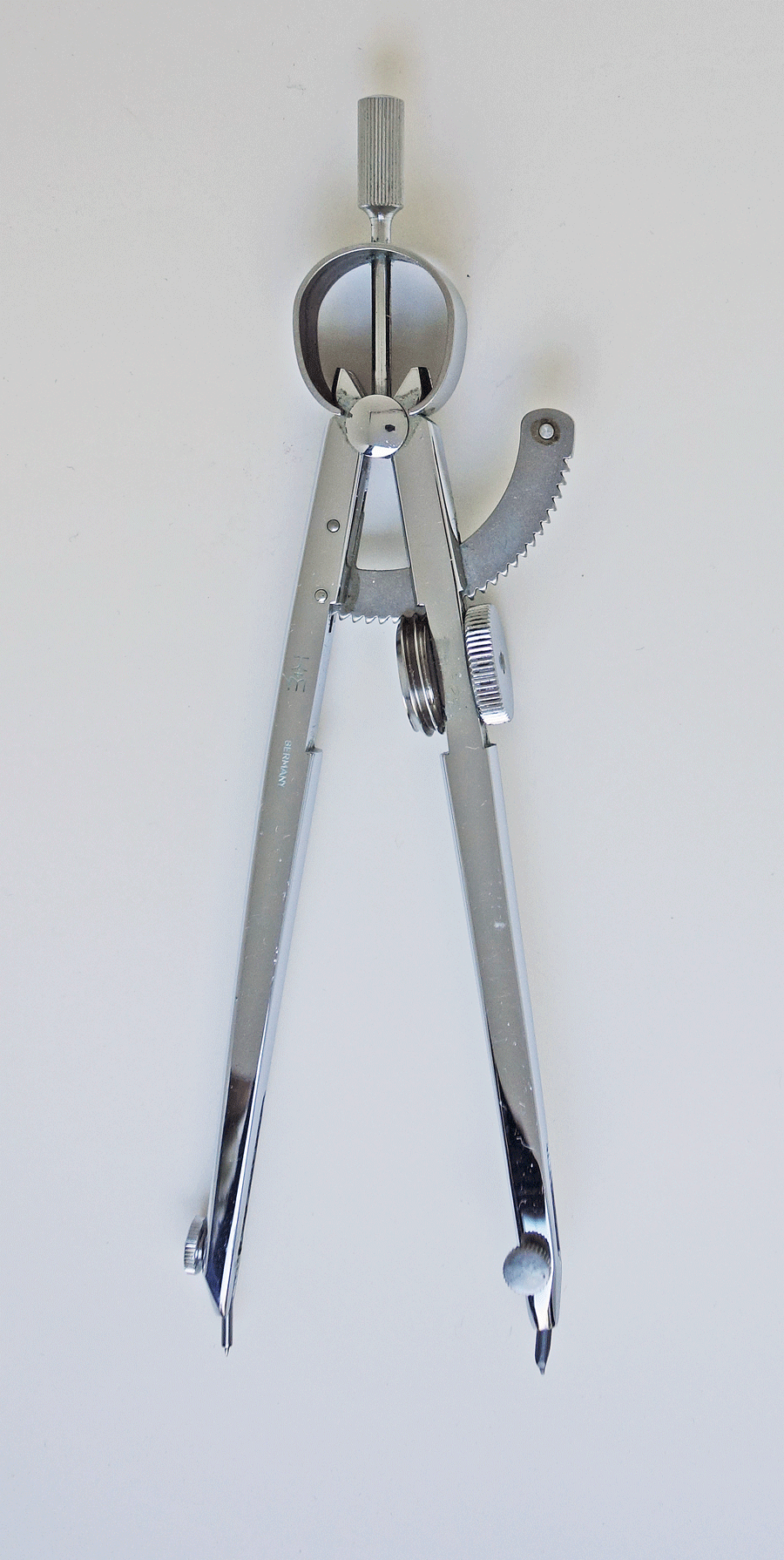 Quickset compasses; Wing Compasses. — Drawing Islamic Geometric Designs