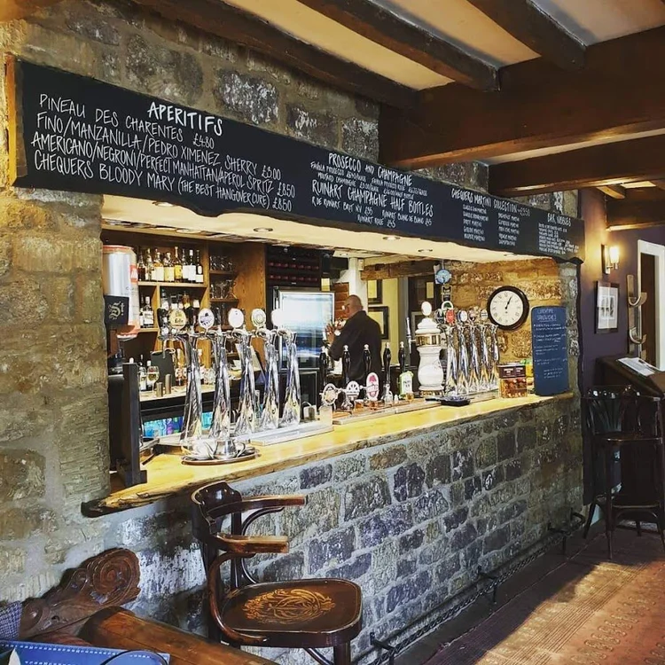 Sign writing, blackboard writing, pub signage, cafe signage — Inviting ...