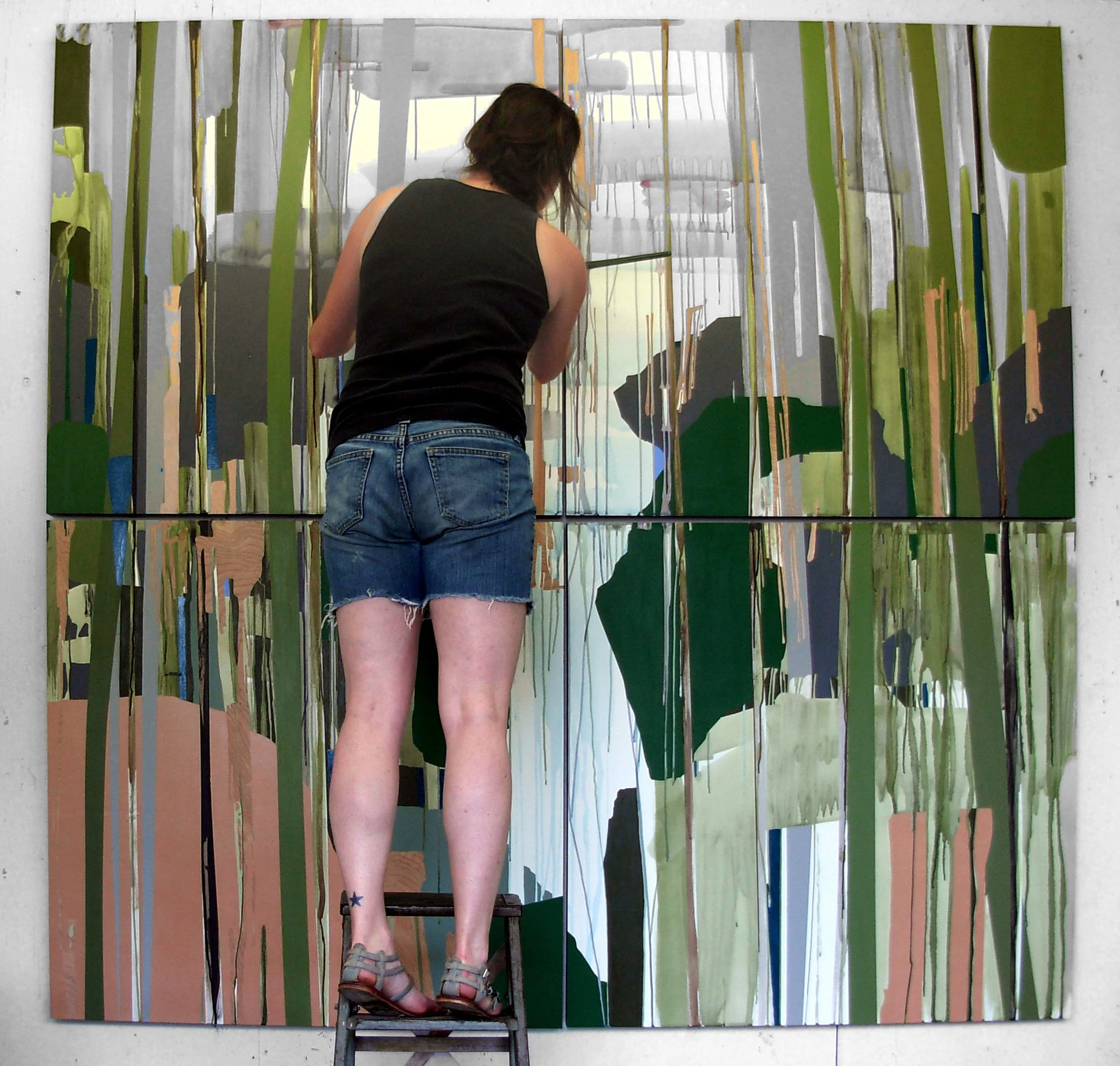 About — ELIZABETH MOONEY