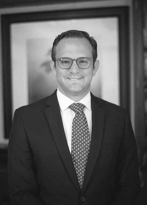 Edward Piña — Tax & Labor