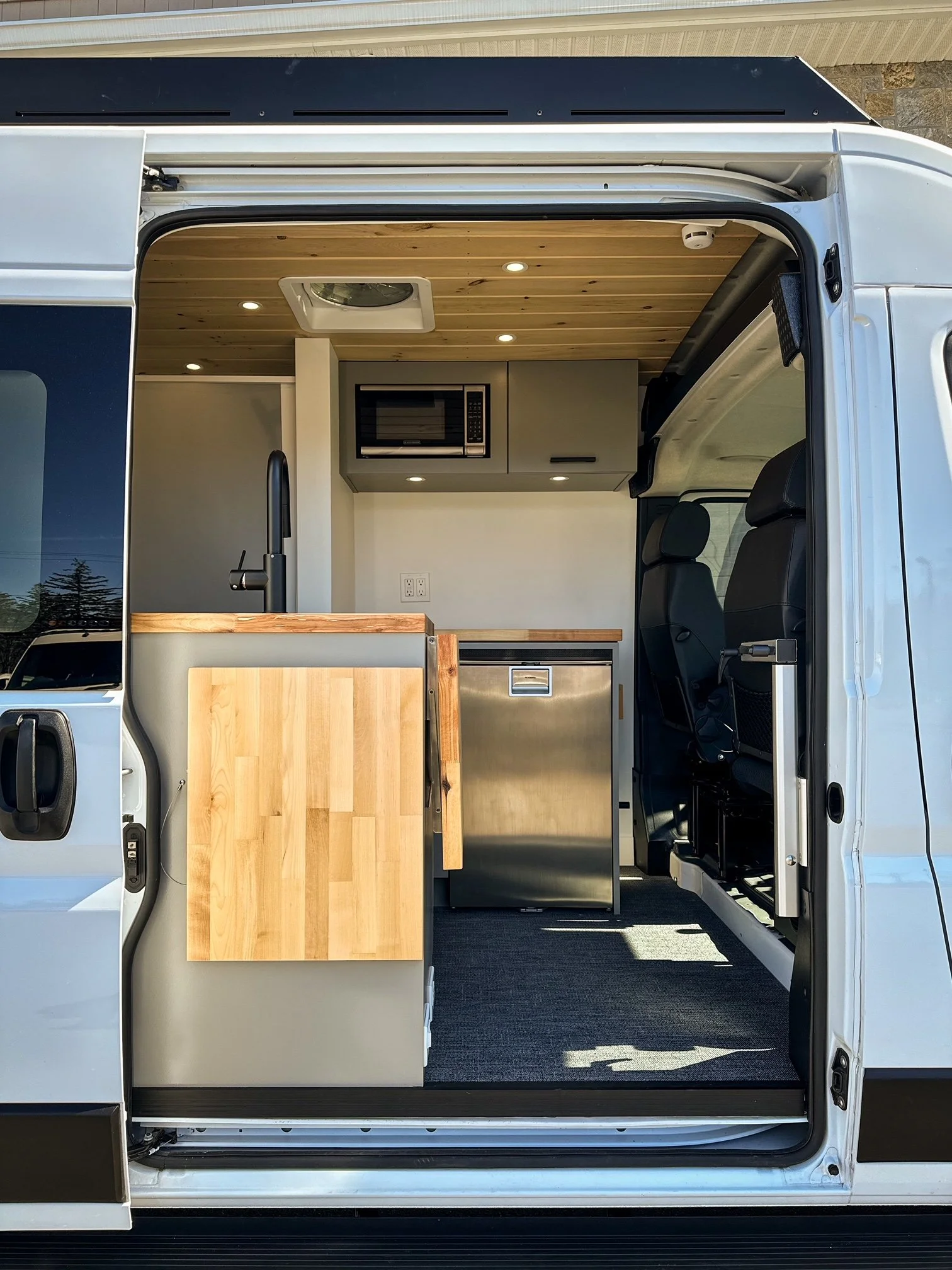 Van Builds — Live a Little Vans