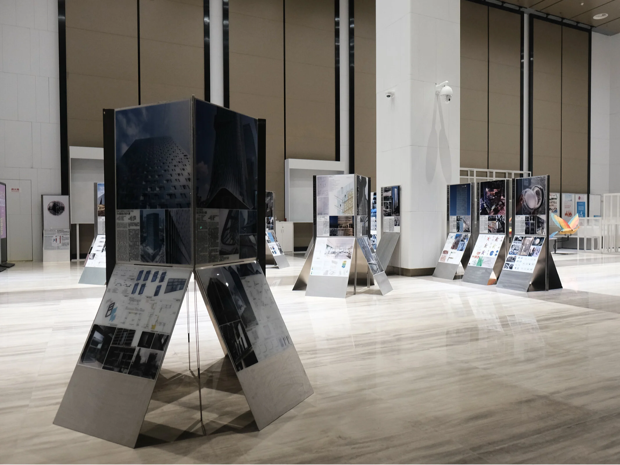 ORIGAMI DISPLAY BOARD — VS-A.DESIGN