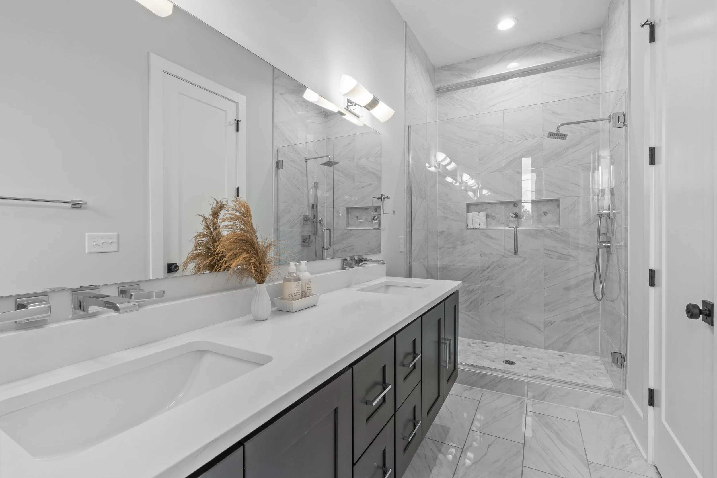 Design by Loczi