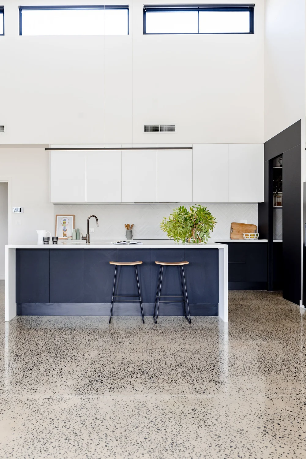 Stevenson Way Gallery — LUXE Building