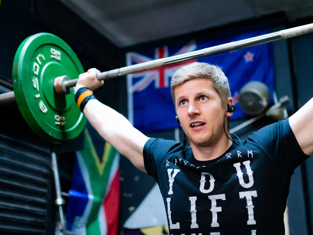 4 Essential Steps To Grow Your Glutes At Home (Without Weights or a Gym ...