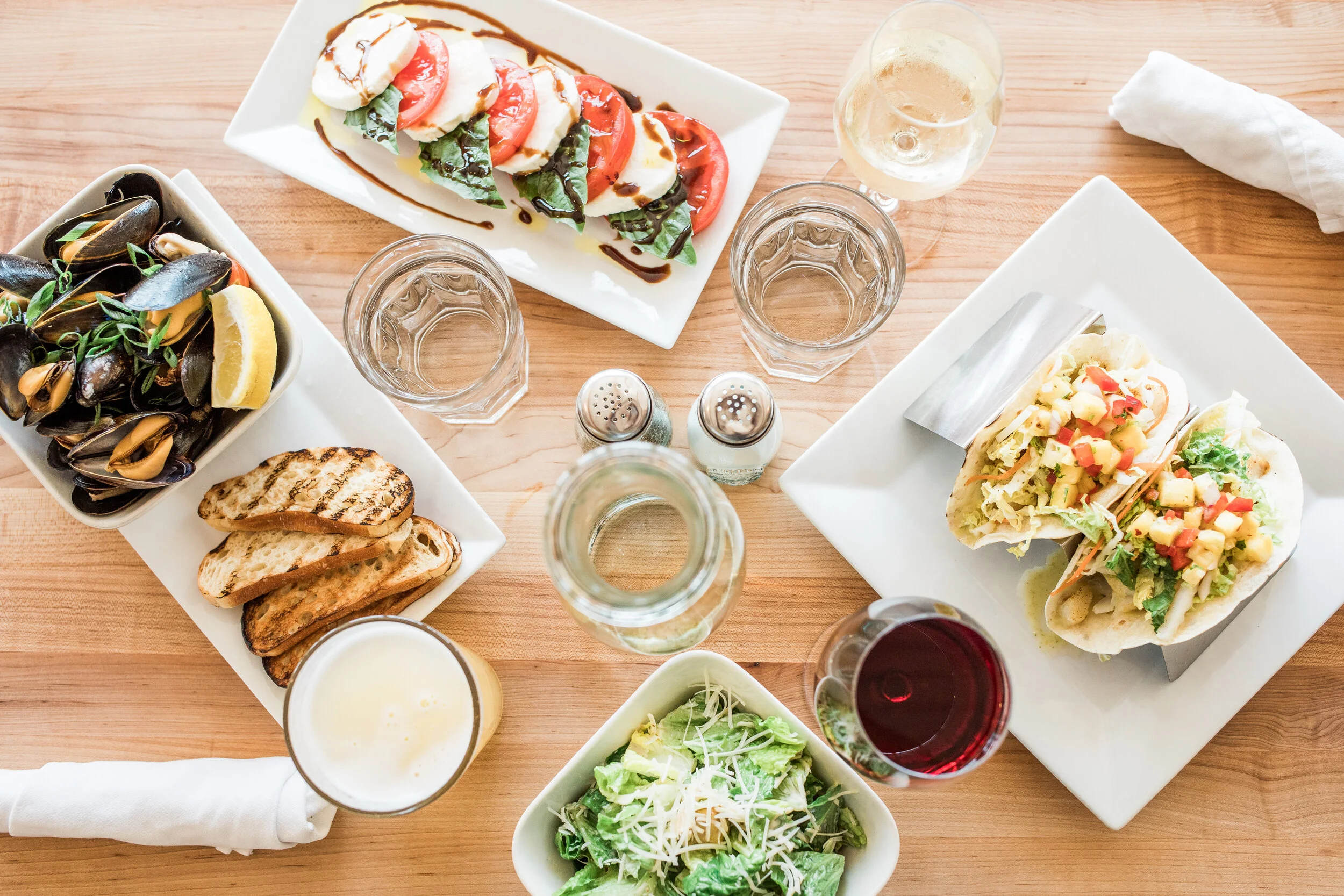 Camden, Maine Restaurant | Peter Ott's on the water