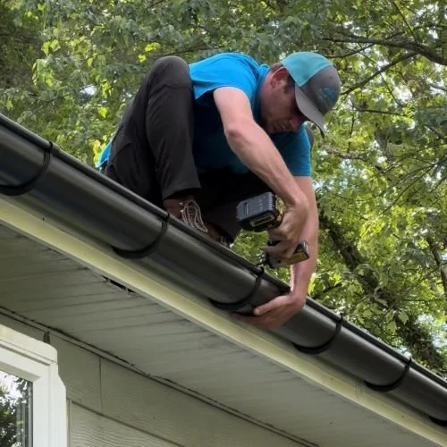 Gutter Installation | Gutter Replacement | Seamless Gutters — Blue ...