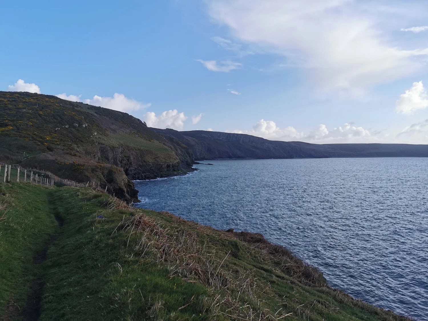 Porth Neigwl to Abersoch Walk — Wales Coast Path Llŷn Guide — Casgliad ...