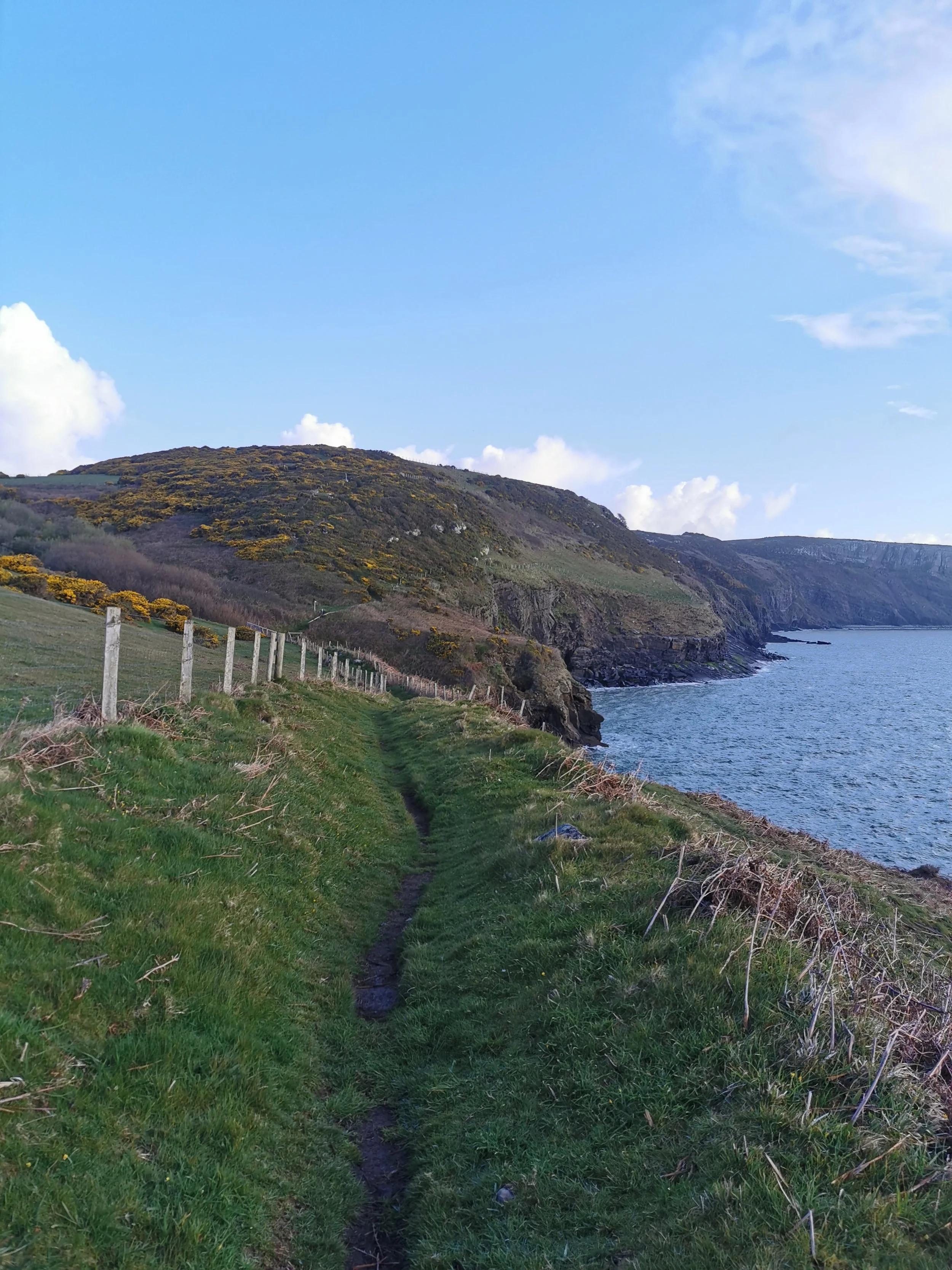 Porth Neigwl to Abersoch Walk — Wales Coast Path Llŷn Guide — Casgliad ...