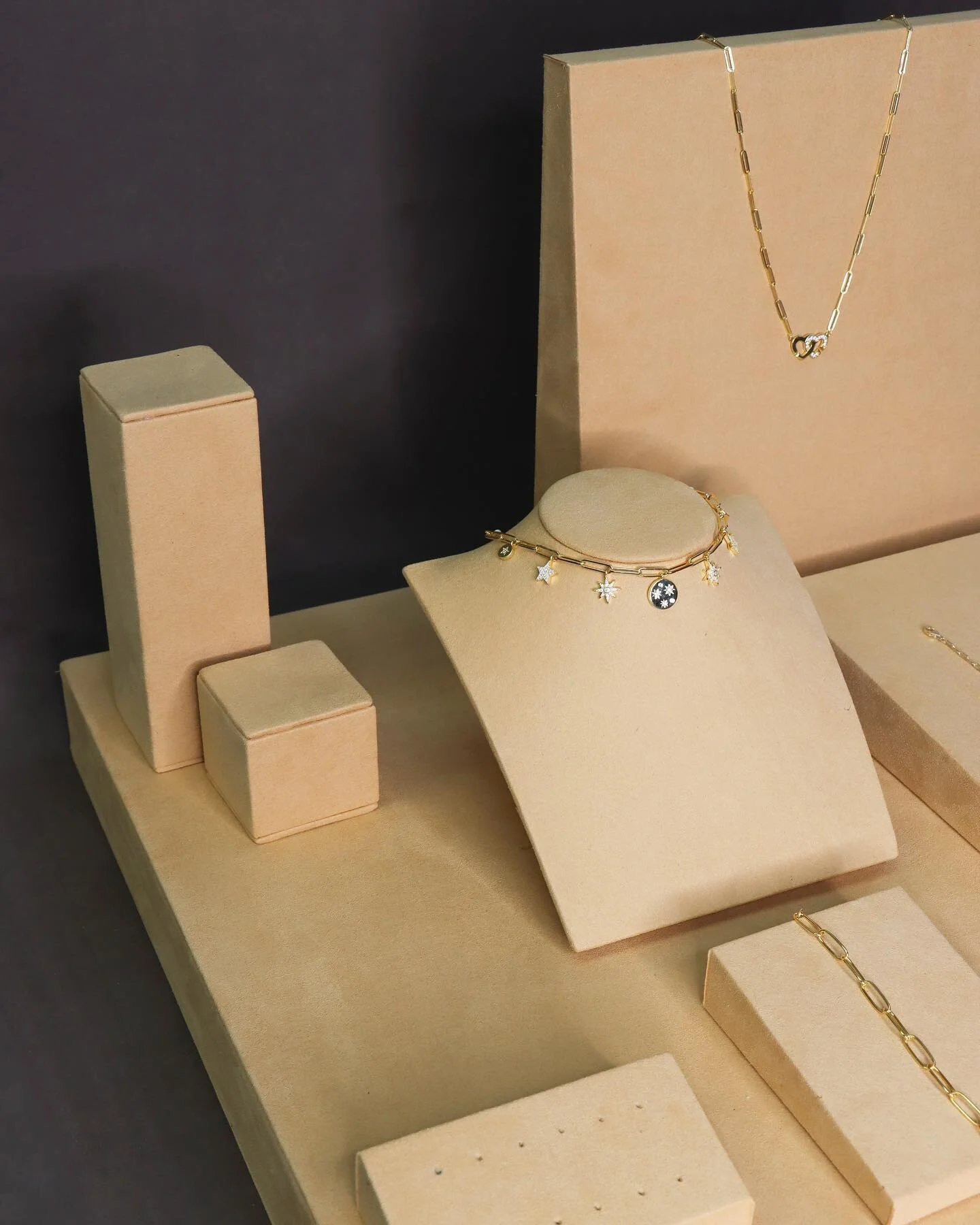 Jewellery Product Display